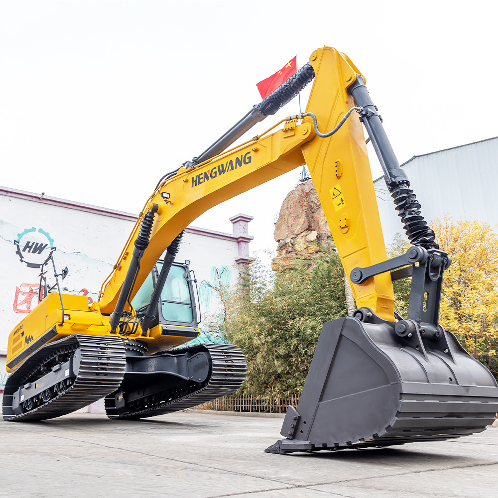 High Power Heavy Duty Excavator With Hydraulic System Capacity Of 200 ...